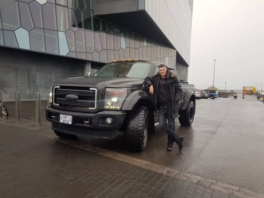Private Charter - Luxury Super Jeep with Driver - Marina Travel